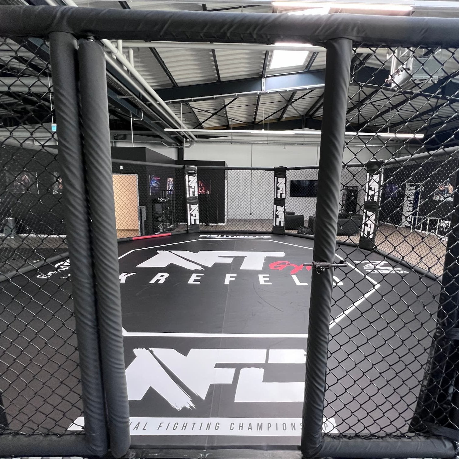 ZEBRA Training MMA Floor Cage – Zebra Athletics Australia